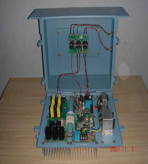 2.5 KVA Natural Cooled Undeslung Inverter- Electrowaves Electronics